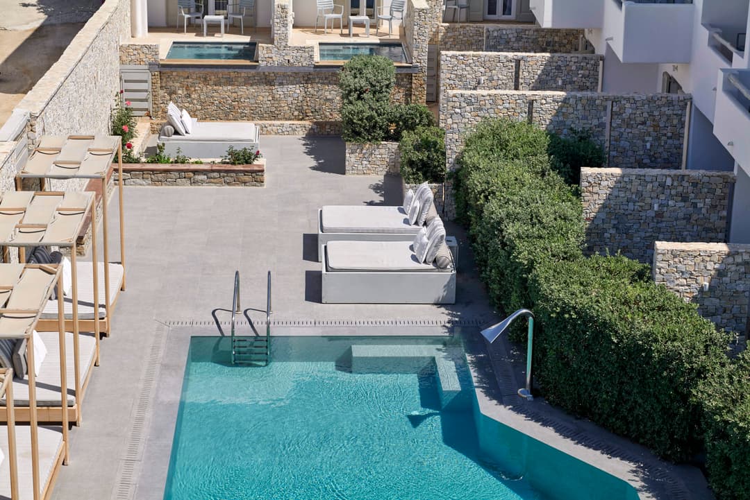Kosmoplaz Beach Hotel & Resort